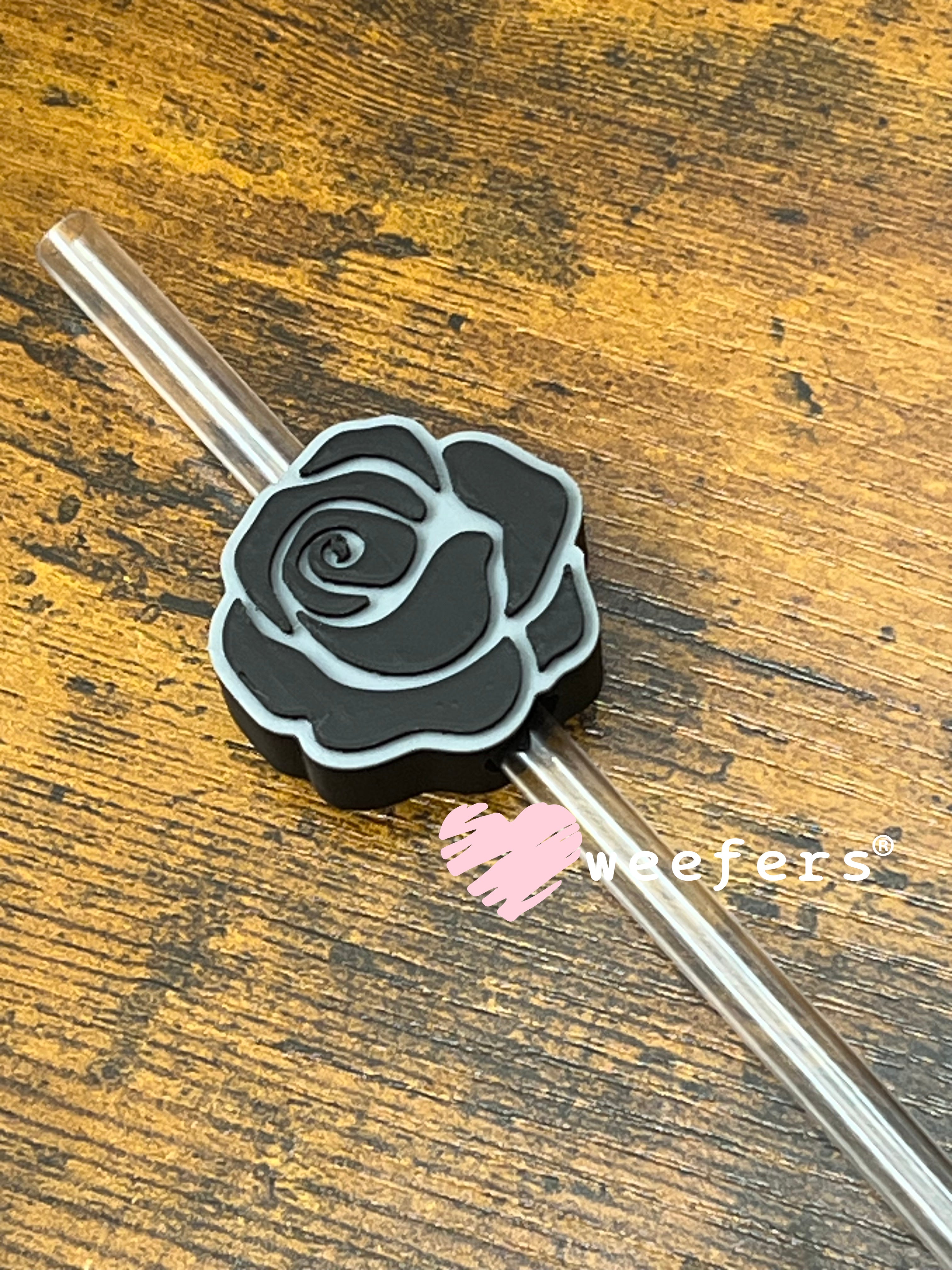 Straw Topper Buddy - Black and Grey Rose – Weefers